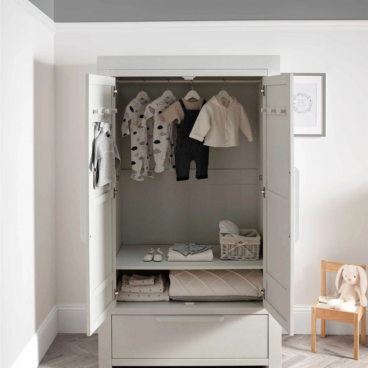 Mamas & Papas Franklin 2 Door Nursery Wardrobe with Drawer | Samuel Johnston