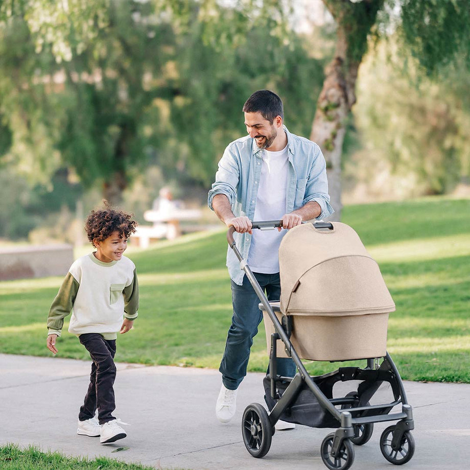 Uppababy Vista V2 | Samuel Johnston